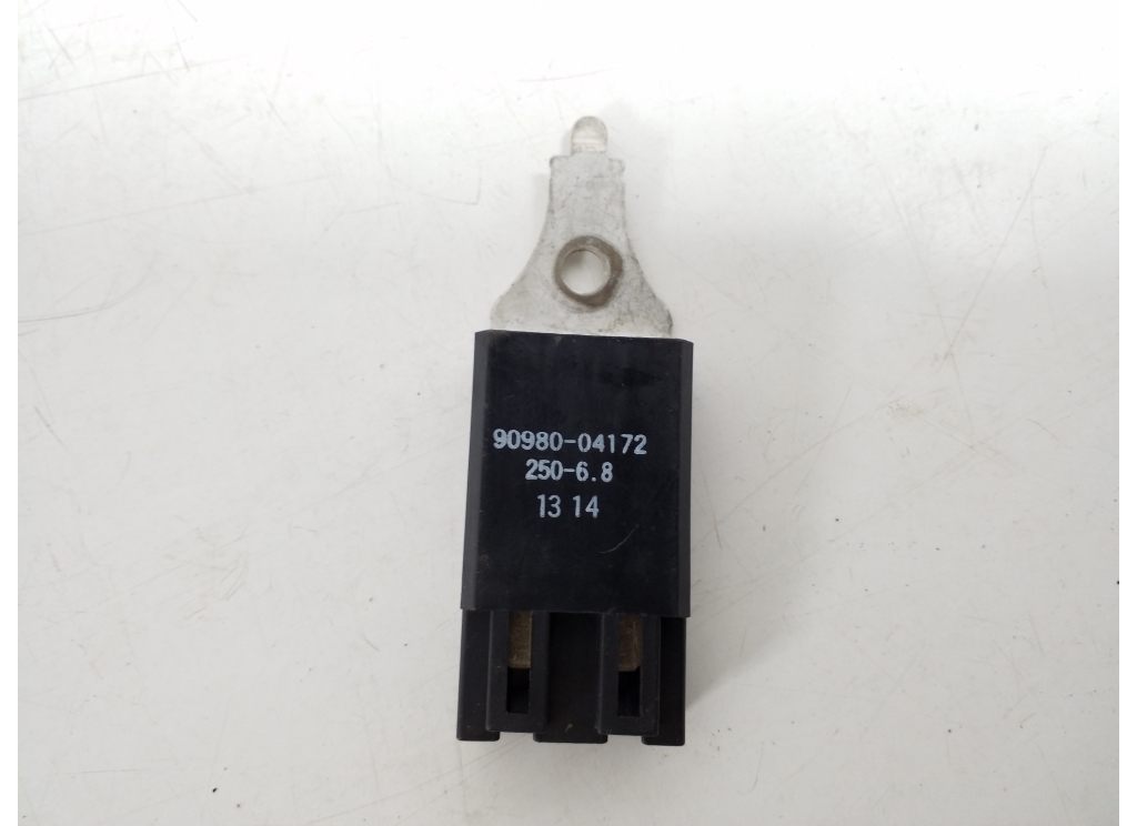 Used LEXUS RX Relay 90980-04172