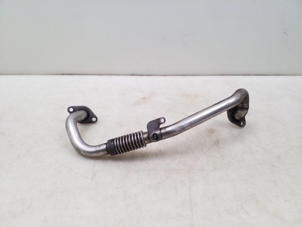 Used Volkswagen Tiguan EGR valve pipe 03l131521