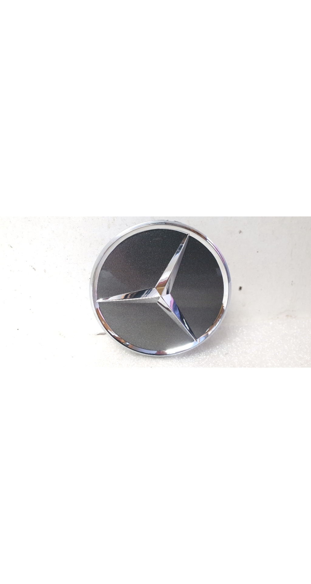 Naudotas Mercedes Benz S-Class Ženklas A2204000125