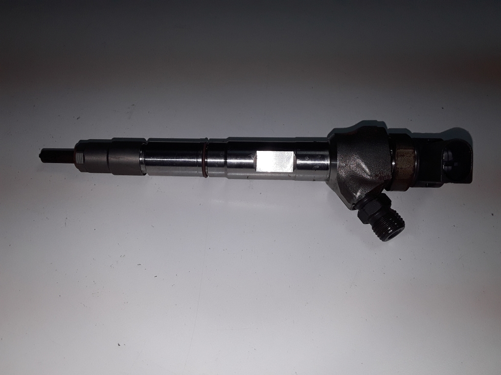 Used AUDI A1 Fuel injector 0445110473