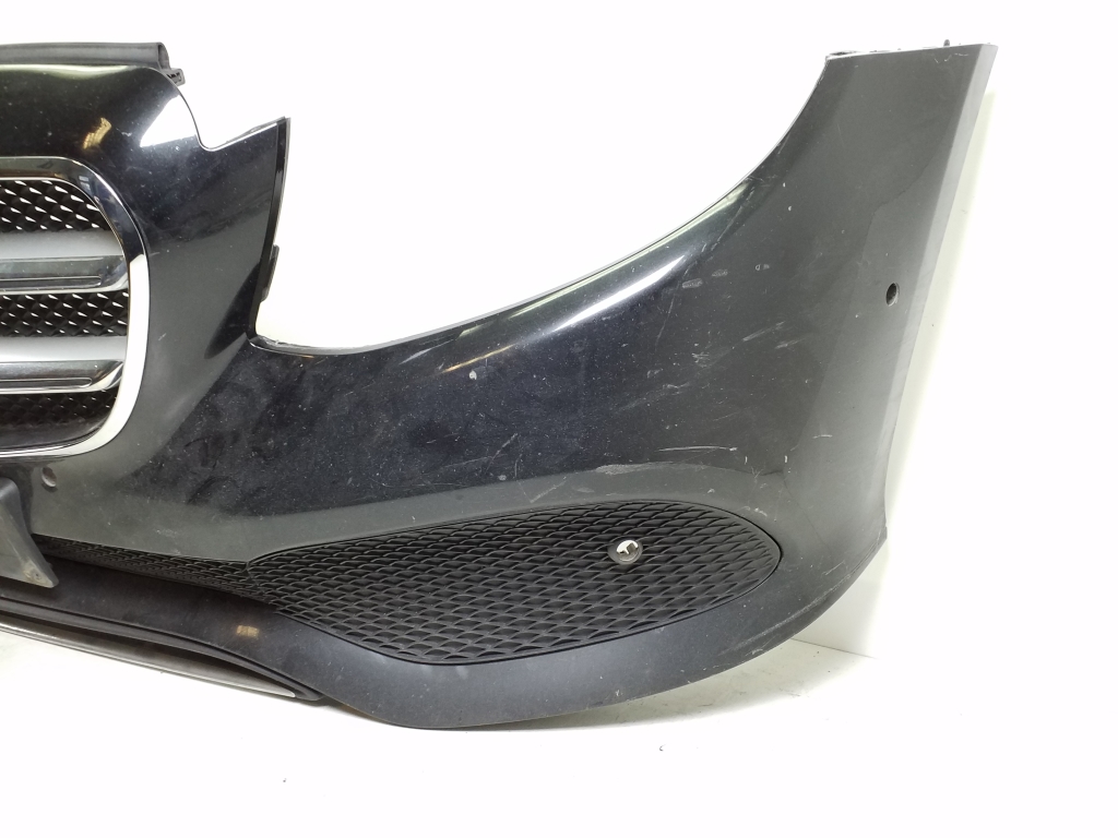 Naudotas Mercedes Benz E-Class Priekinis bamperis ir jo detalės ...