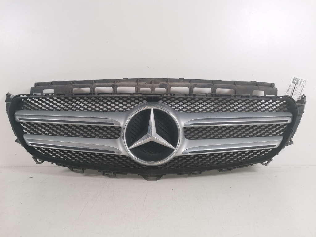 Used Mercedes Benz E-Class Front grille A2138880123