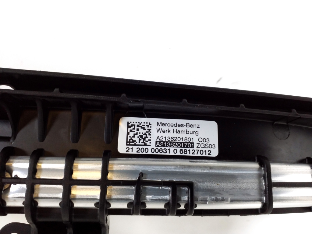 Naudotas Mercedes Benz E-Class Priekinio rėmo vidurinė dalis A2136201701