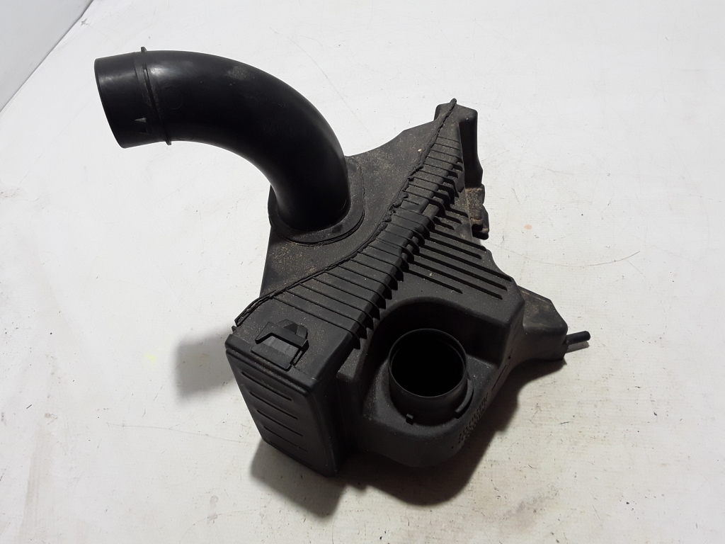 Used RENAULT Modus Air filter housing 8200398989