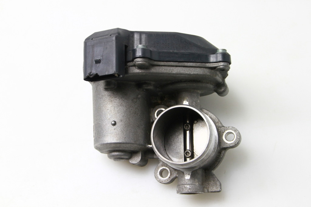Used AUDI A6 EGR valve 04L131501B
