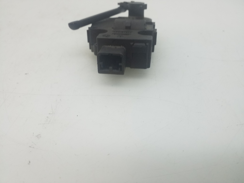 Used Mercedes Benz S-Class Interior shoulder valve motor A2218200042