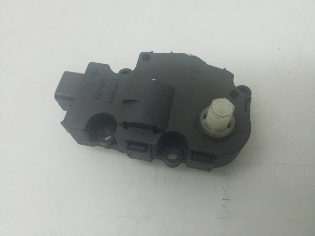 Used Mercedes Benz S-Class Interior shoulder valve motor A2218200042