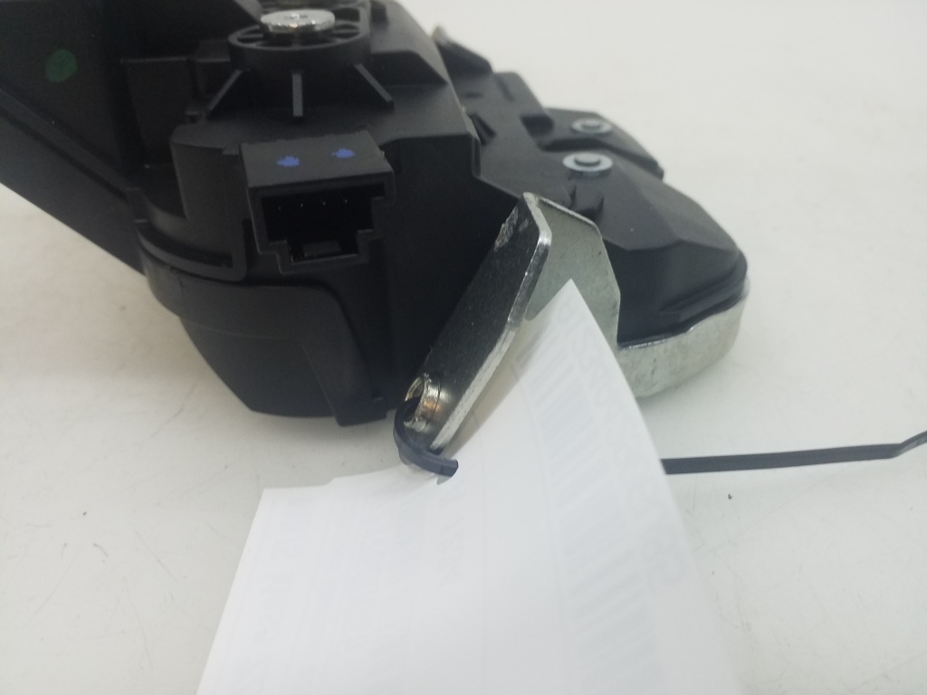 Used Mercedes Benz S-Class Trunk lid lock A2217500085