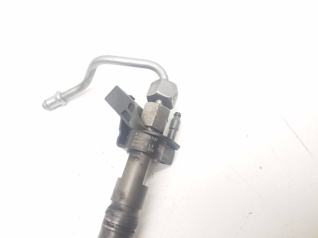 Used Mercedes Benz E-Class Fuel injector A6420701187