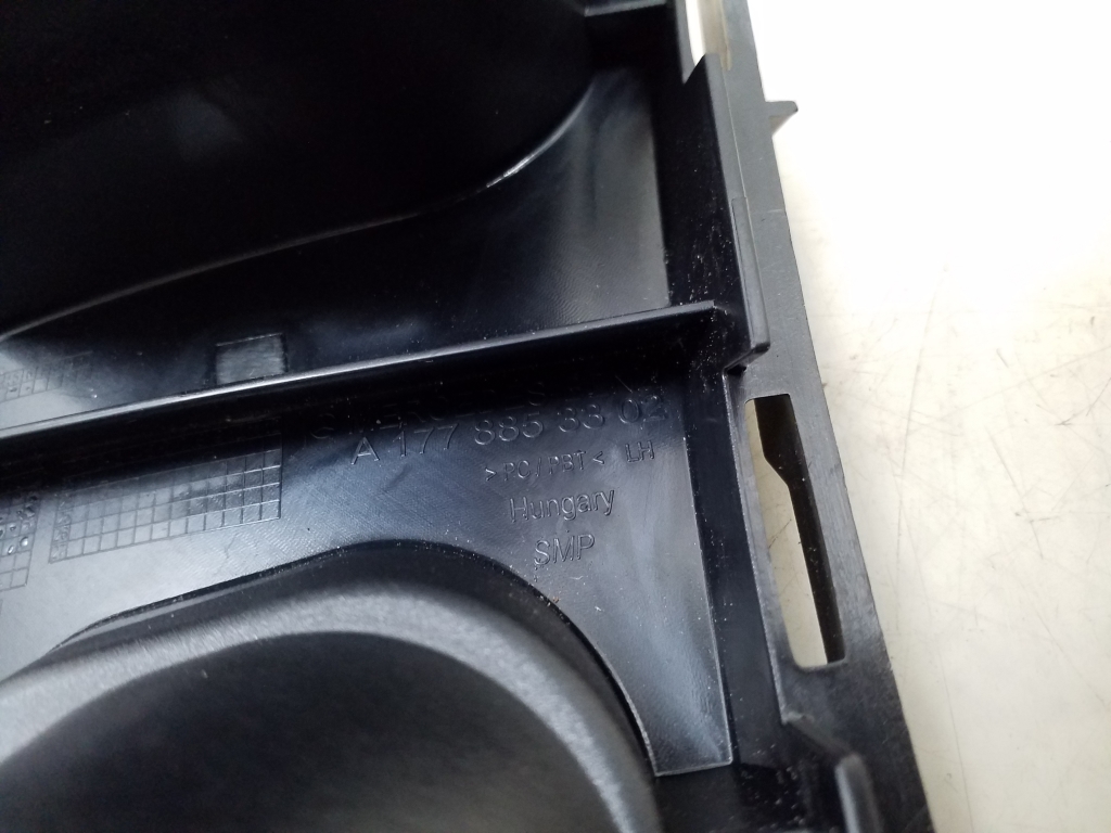 Naudotas Mercedes Benz A-Class Galinio bamperio laikiklis A1778853302