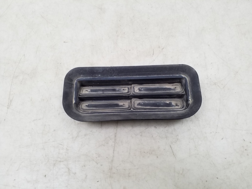 Used Volkswagen Phaeton Another detail of the cabin shoulder 3D0819465B