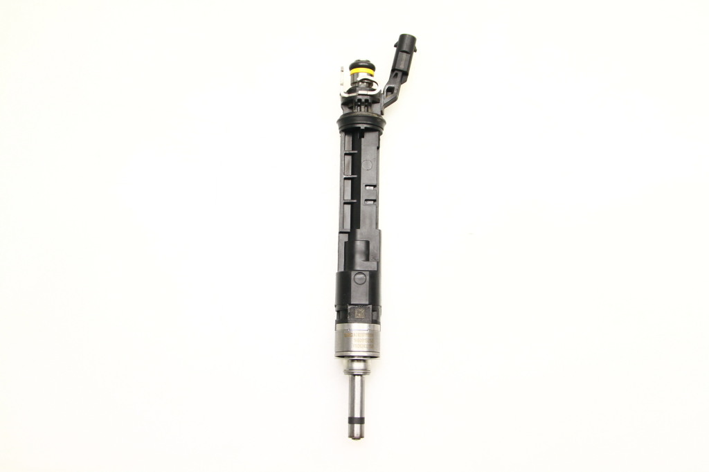 Used NISSAN Qashqai Fuel injector 166001525R
