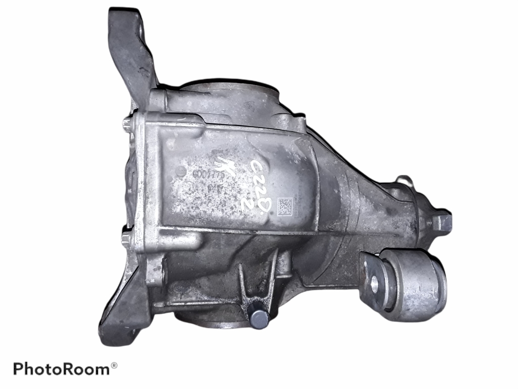Used Mercedes Benz C-Class Rear reducer and its components A2133510005