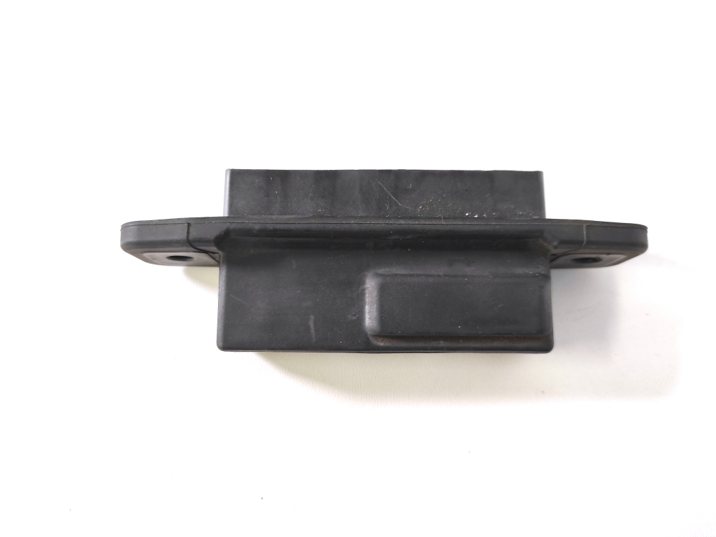 Used TOYOTA Yaris Outer boot handle 84840-28030