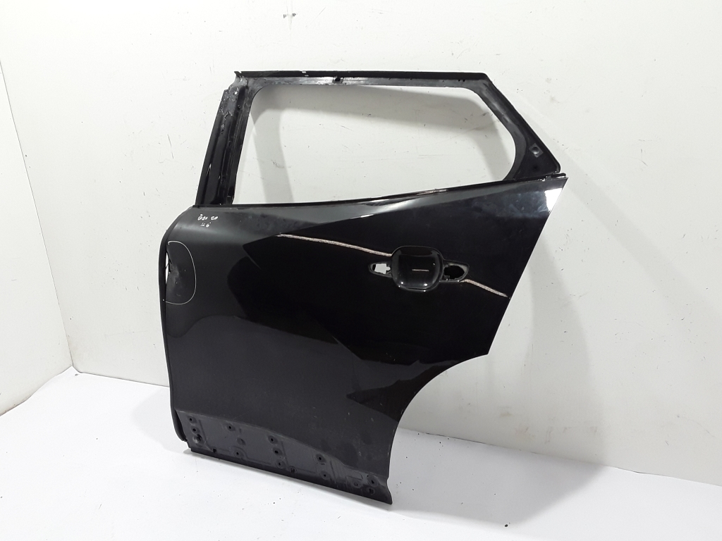 Used Peugeot 2008 Rear side doors 9831048680