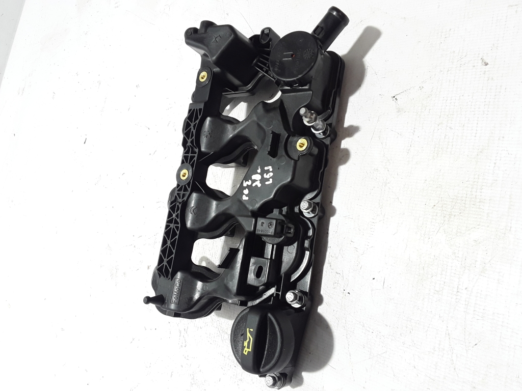 Used Peugeot 2008 Valve cover 9827622780