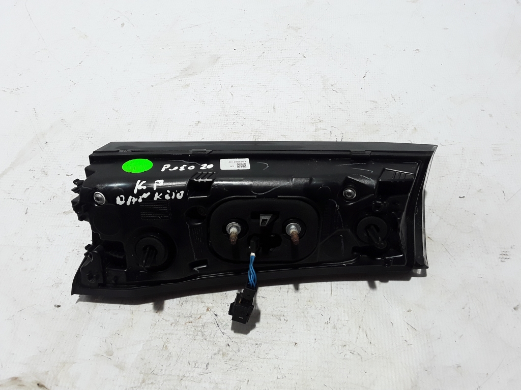 Used Peugeot 2008 Rear light on cover 9825957580