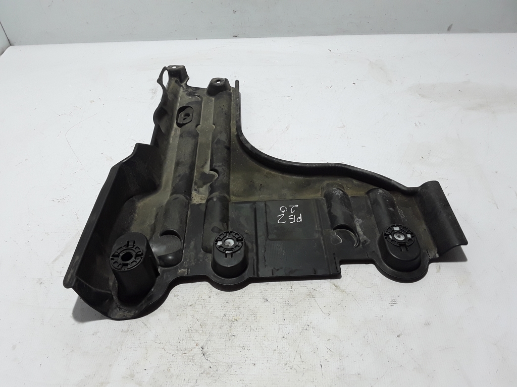 Used Peugeot 2008 Protection under the bottom 9826459180