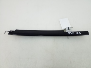 Used Mercedes Benz S-Class Engine cover support A2218800329