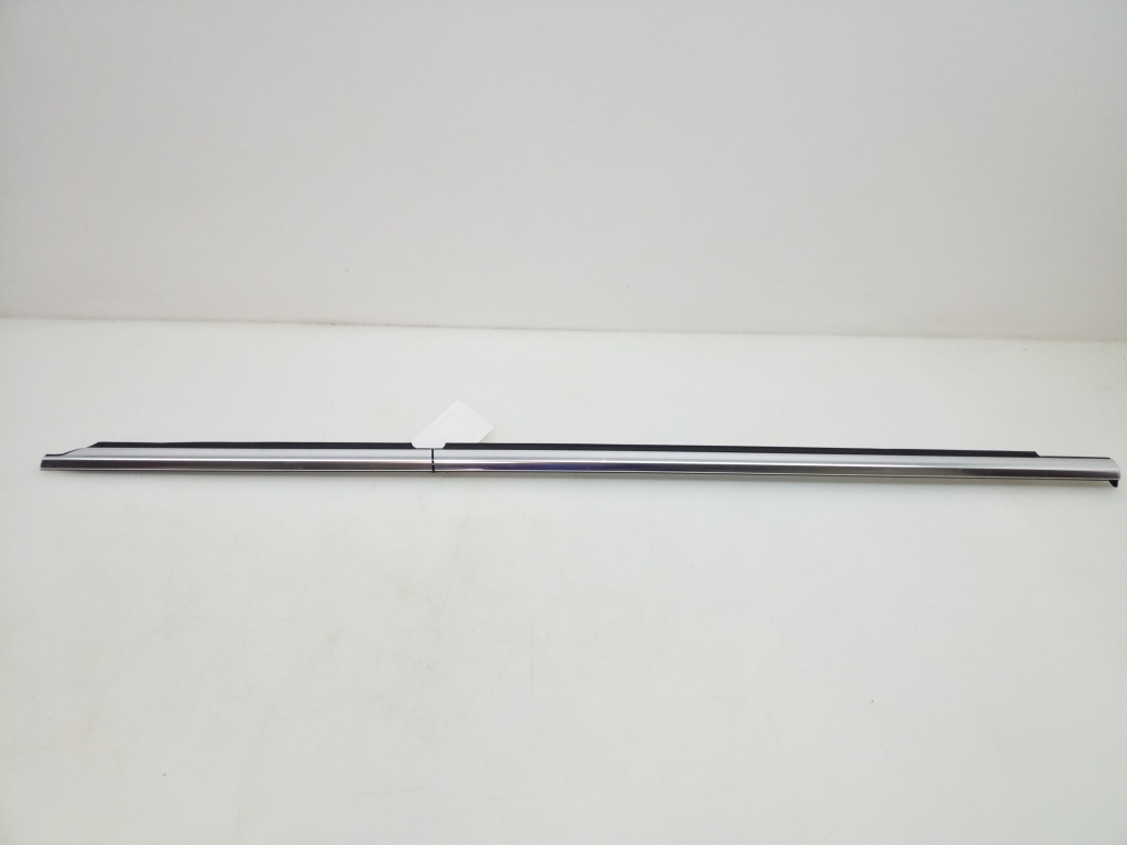 Naudotas Mercedes Benz S-Class Galinių šoninių durų juostelė prie ...