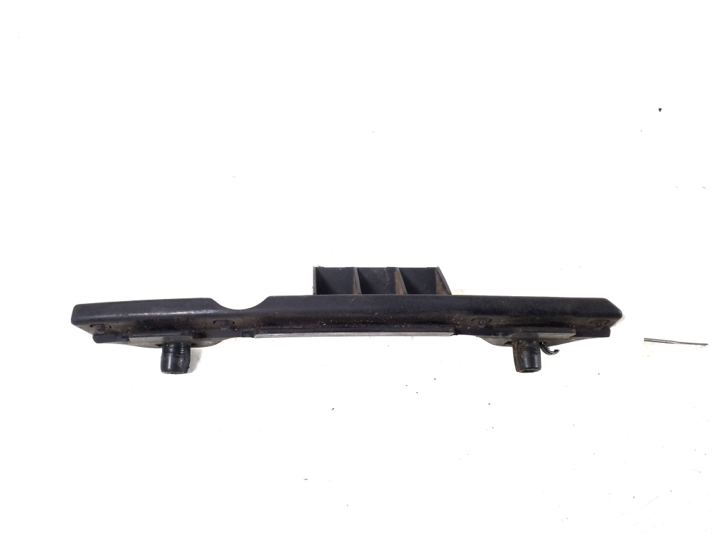 Naudotas TOYOTA Previa Priekinio bamperio laikiklis 52115-28070