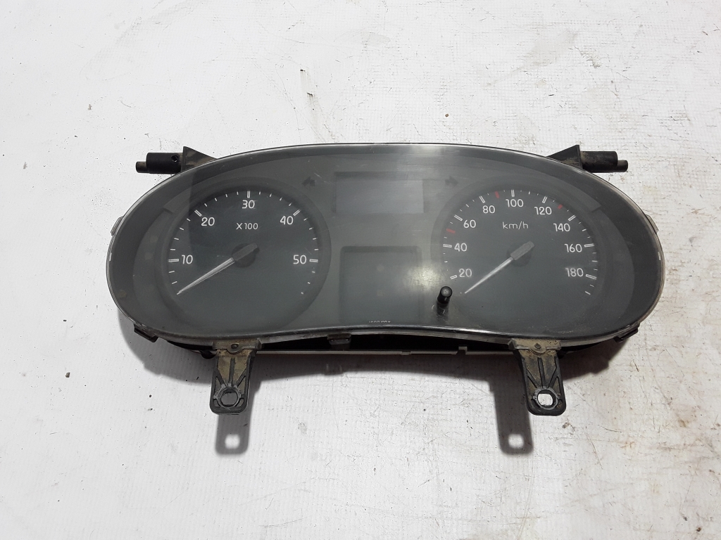 Used RENAULT Master Dashboard 8200467952