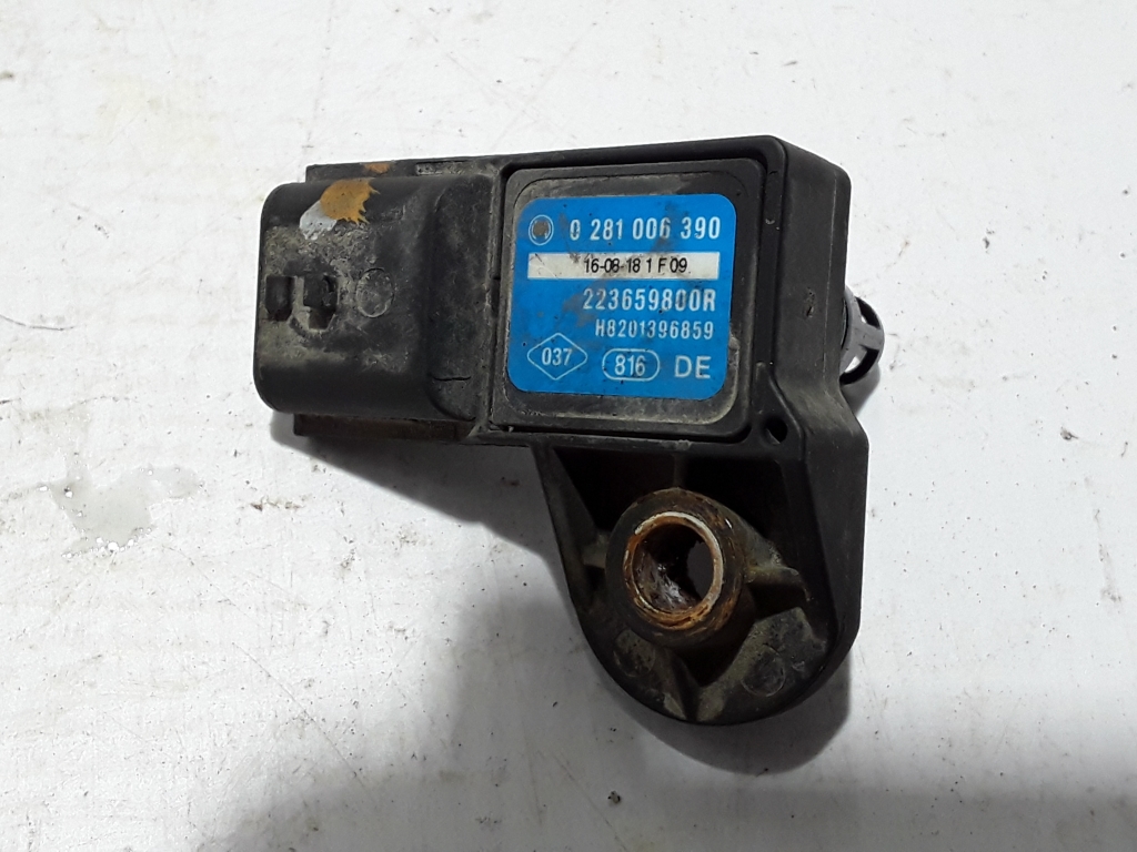 Used RENAULT Trafic Air pressure sensor 223659800R