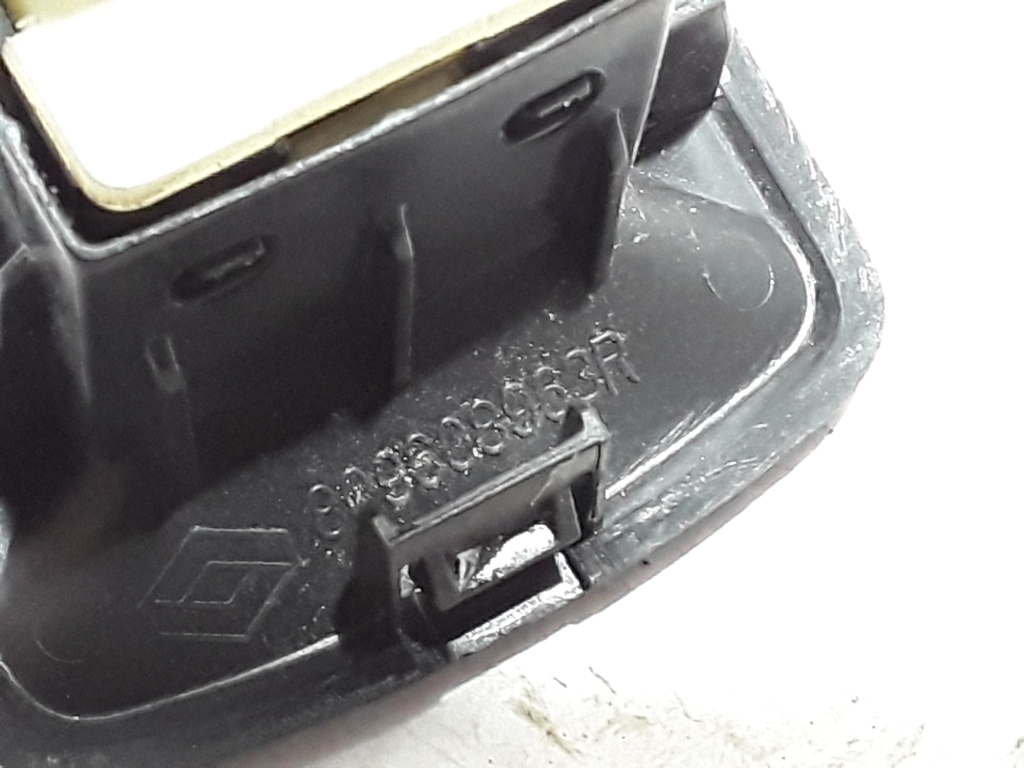 Used RENAULT Trafic Front door glass switch 809608963R