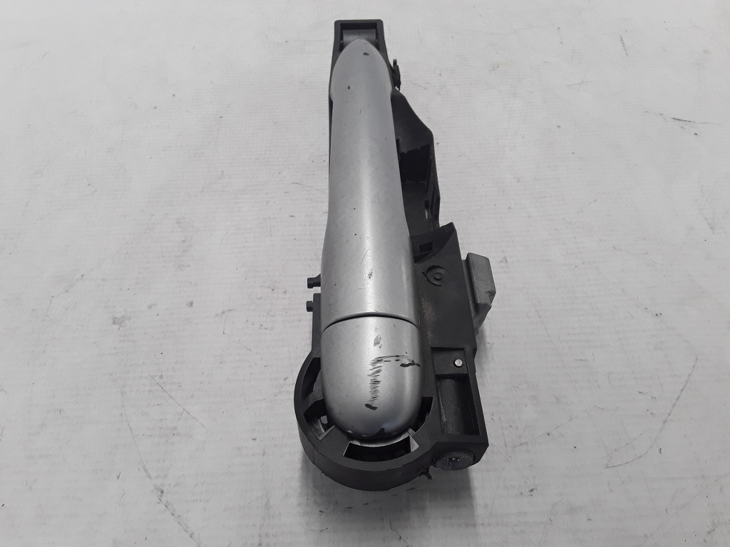 Used RENAULT Clio Rear side door opening handle external 8200226526