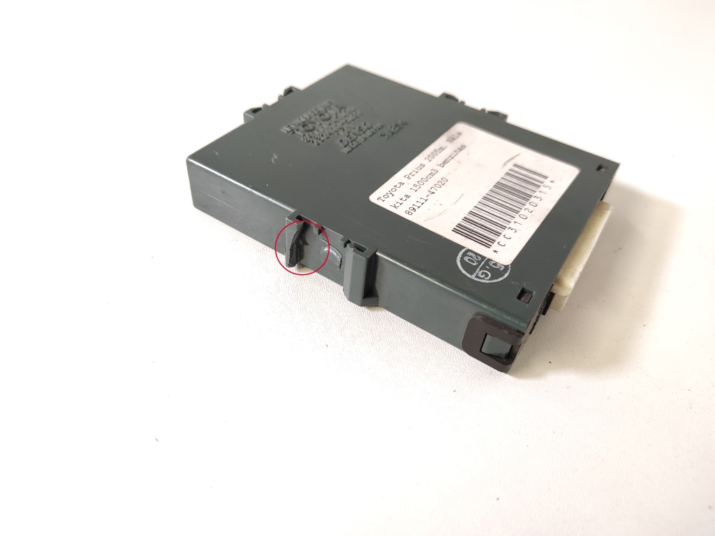 Used TOYOTA Prius Control panel 89111-47020