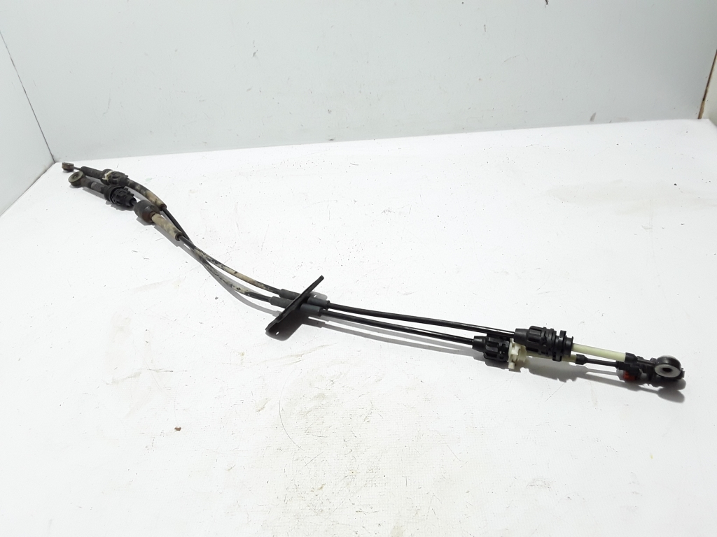 Used RENAULT Trafic Gear shift cable 349359296R