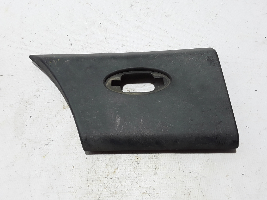 Used RENAULT Master Tape the rear wing 768F20007R