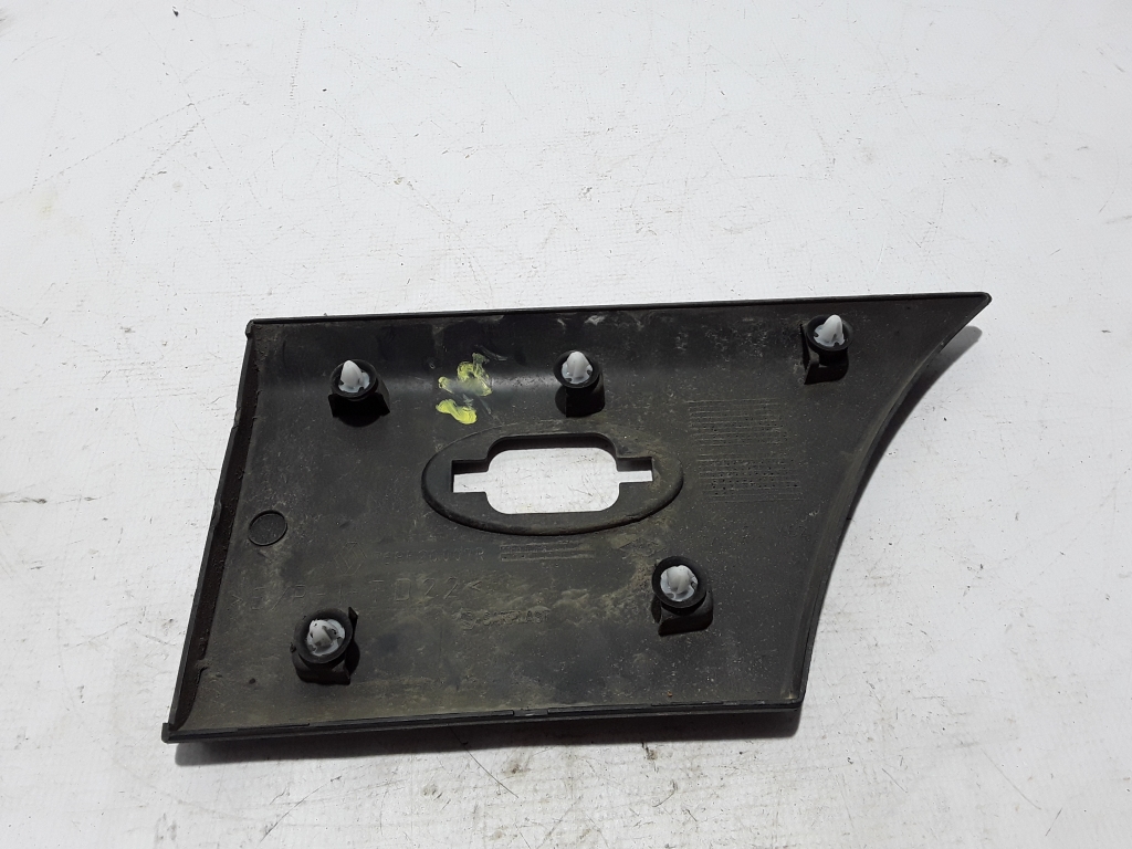 Used RENAULT Master Tape the rear wing 768F20007R