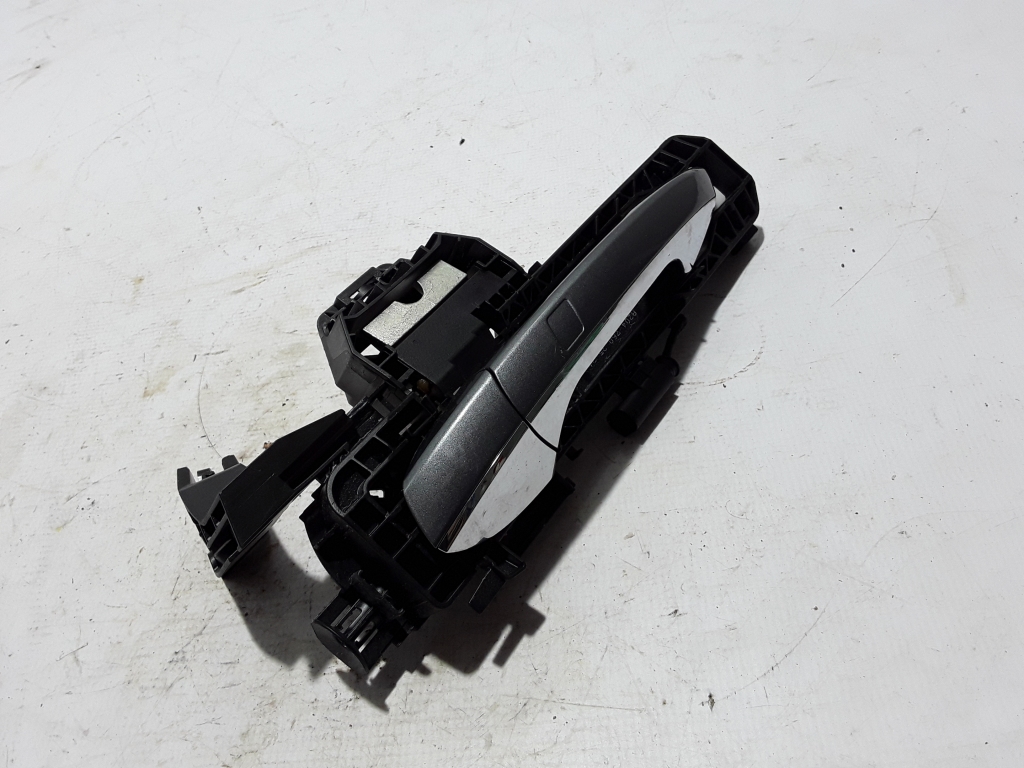 Naudotas Mercedes Benz GLS Galinių šoninių durų atidarymo rankenėlė ...