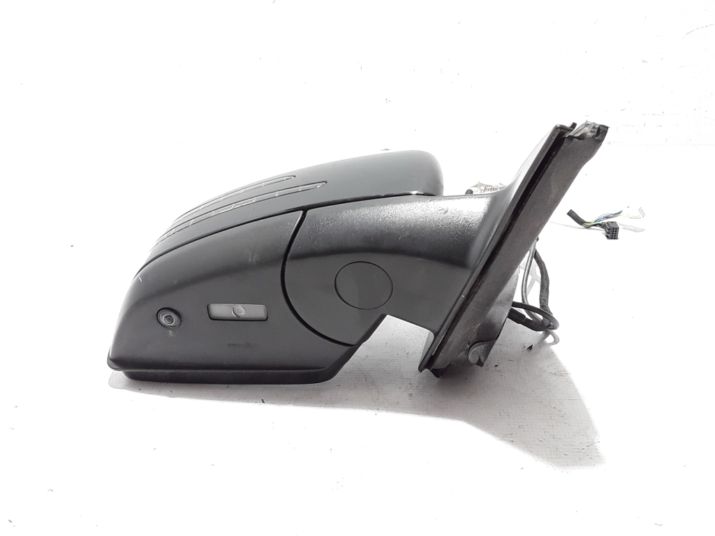 Used Mercedes Benz GLS Side mirror and its details A1668109800