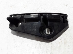 Used Mercedes Benz E-Class Rear bumper bracket A2078850821