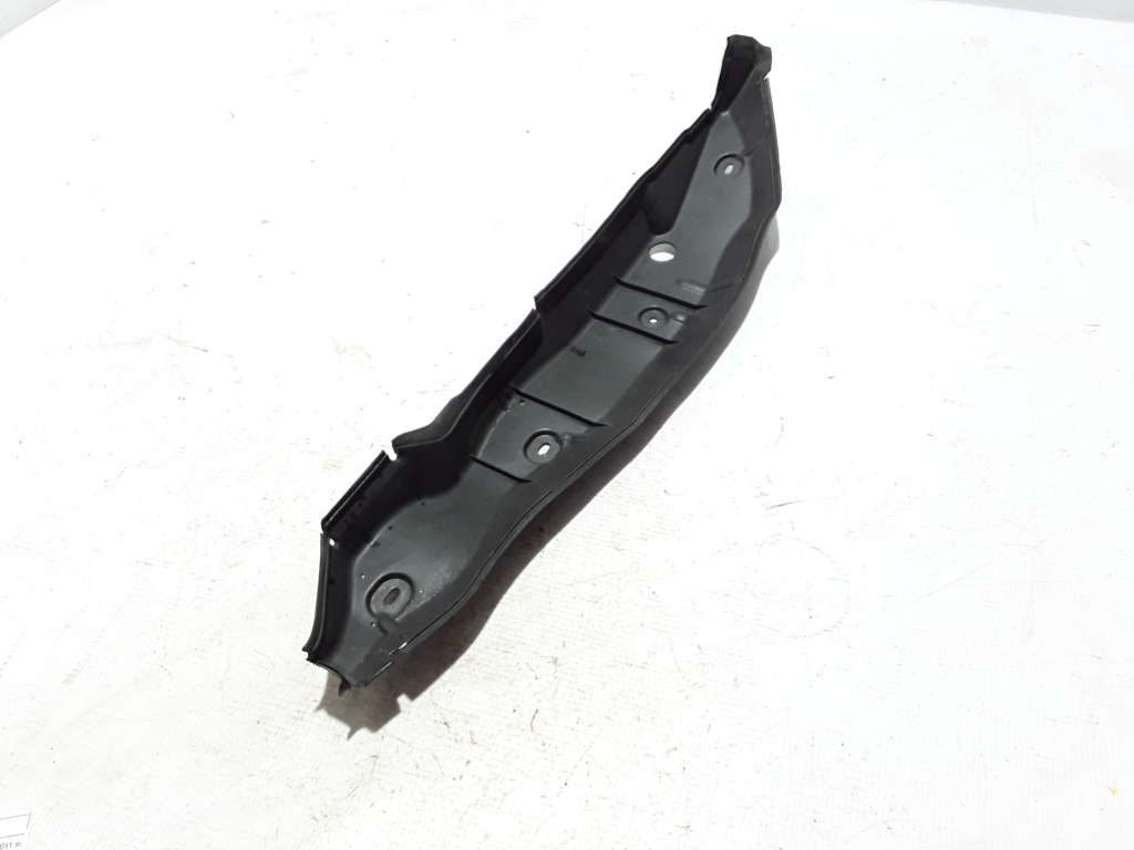 Used Mercedes Benz E-Class Other part of the front wing A2078890225