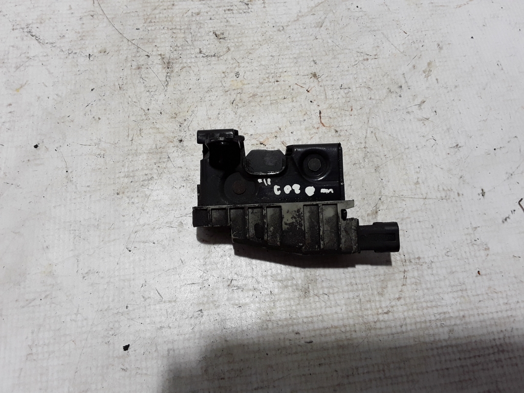 Used Mercedes Benz E-Class Engine cover lock A2128800160