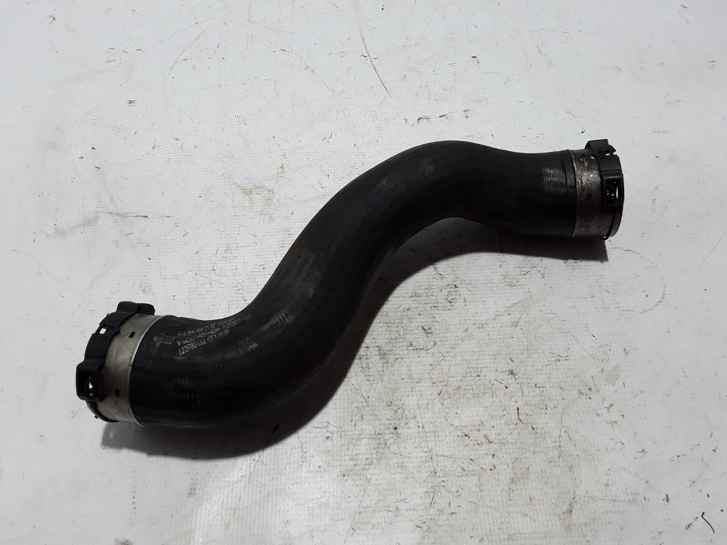 Used Mercedes Benz E-Class Intercooler hose A2045282182