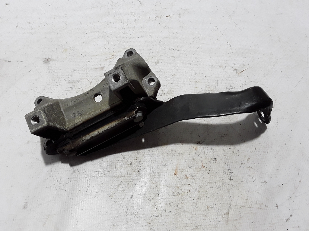 Used Mercedes Benz E-Class Gearbox holder A1402421340