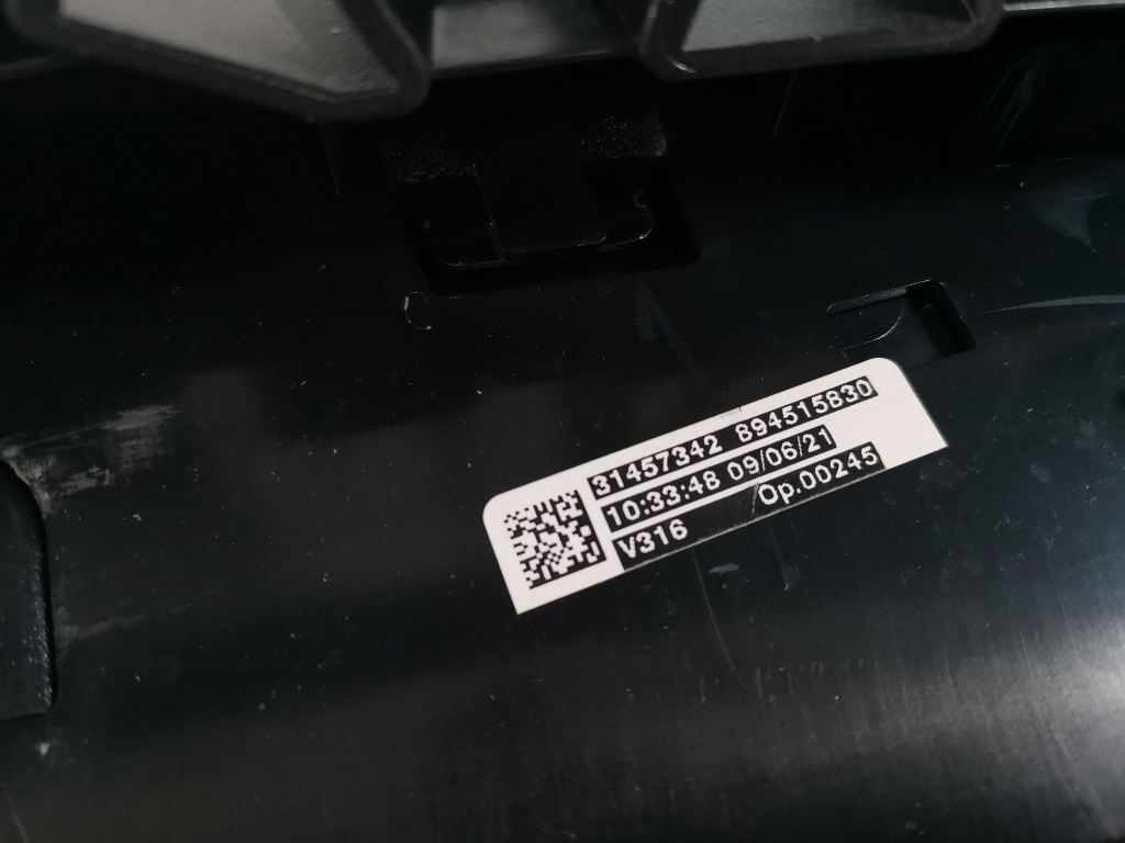 Used VOLVO XC40 Front grille 31457342