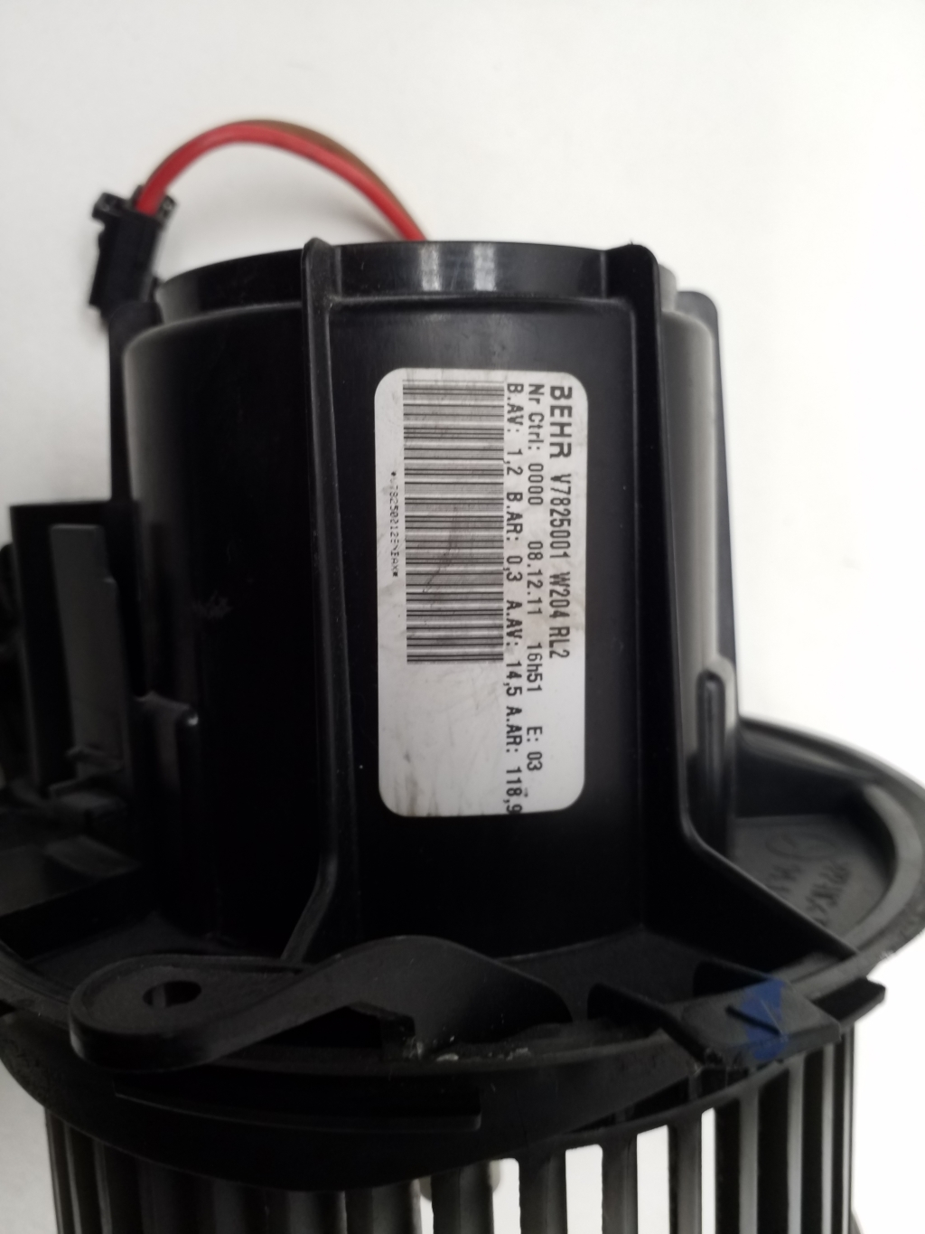 Used Mercedes Benz E-Class Cabin shoulder motor A2128200808