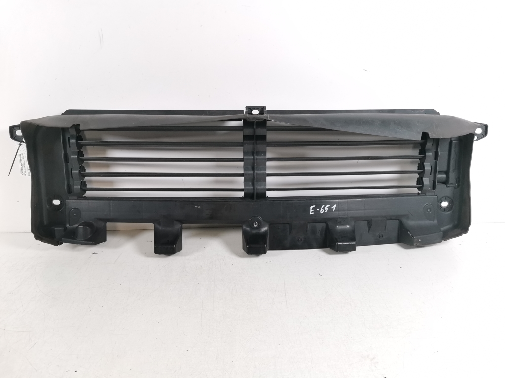 Used VOLVO XC40 Air deflector cooling radiator 31455415