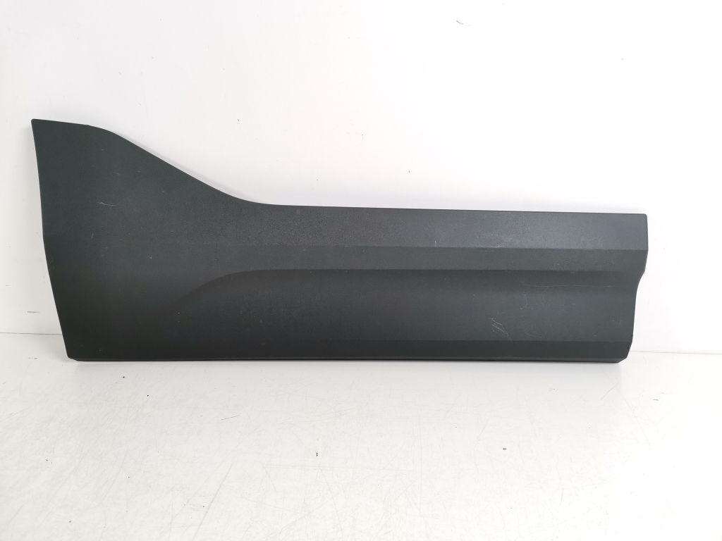 Used VOLVO XC40 Rear side door strip 31448319