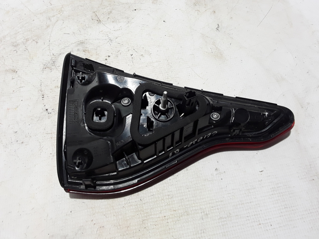 Used RENAULT Clio Rear light on cover 265504450R