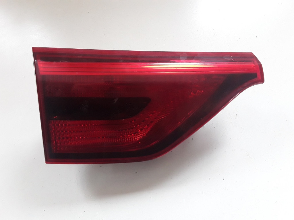 Used Kia Sportage Rear light on cover 92405F10