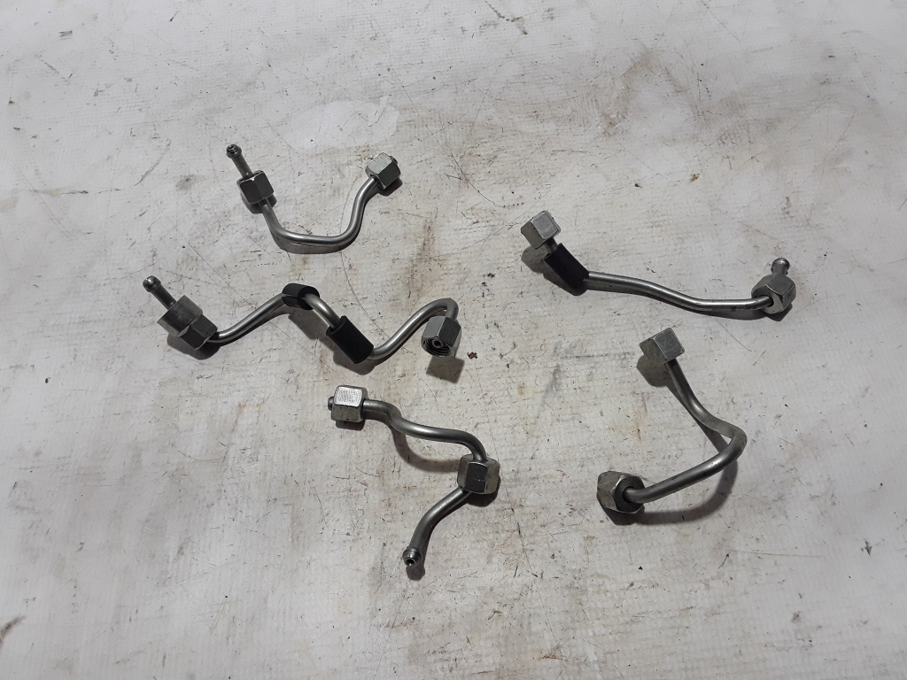 Used RENAULT Clio Fuel injector tubes