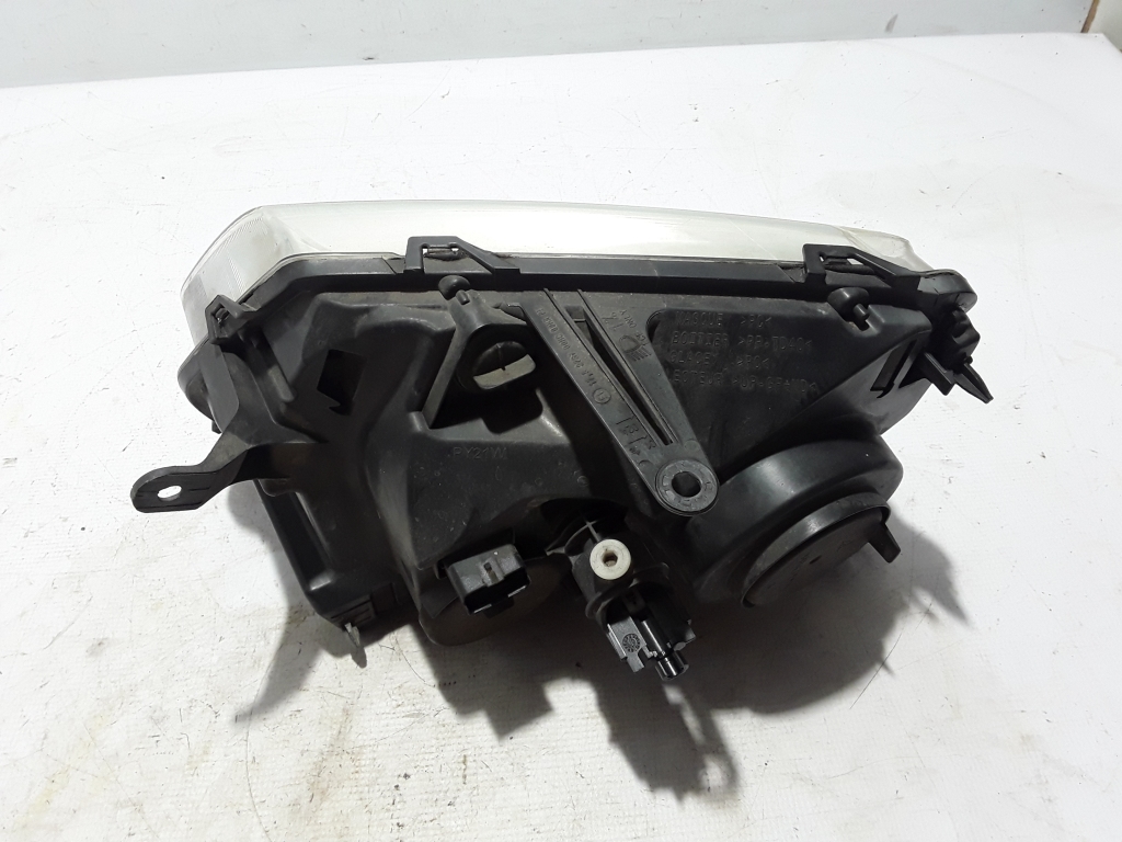 Used Dacia Duster Headlights 260101891R