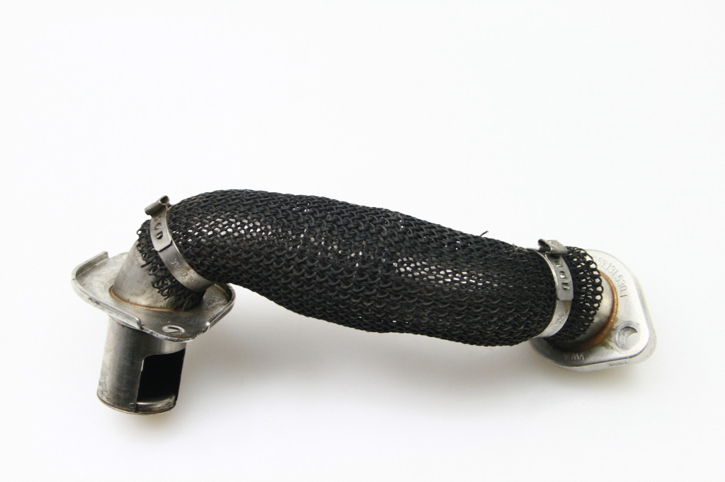 Used AUDI Q5 EGR valve pipe 059131530T