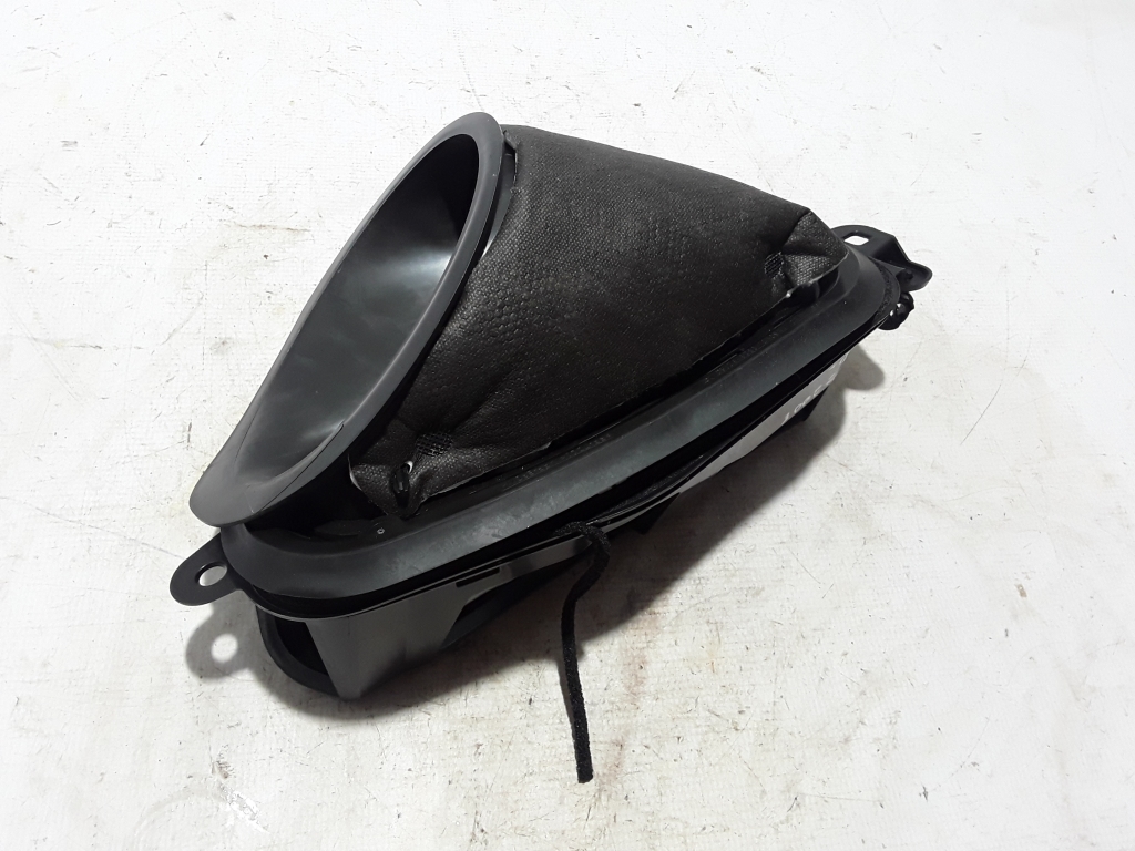 Used Peugeot 2008 Another detail under the hood 9826833180